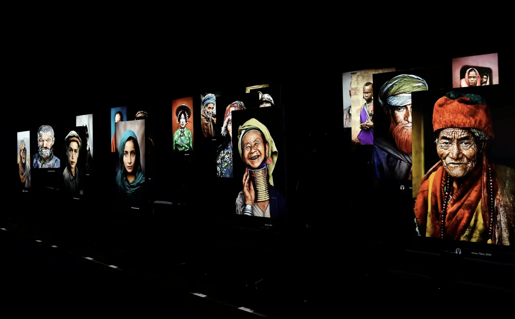 El fotógrafo Steve McCurry inaugura ICONS en Buenos Aires, una retrospectiva con sus imágenes ...